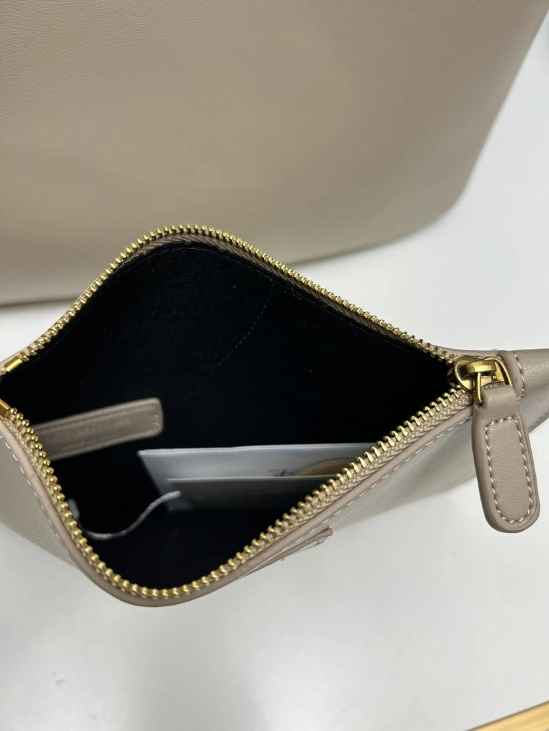 Cut-rate YSL Hobo Bags