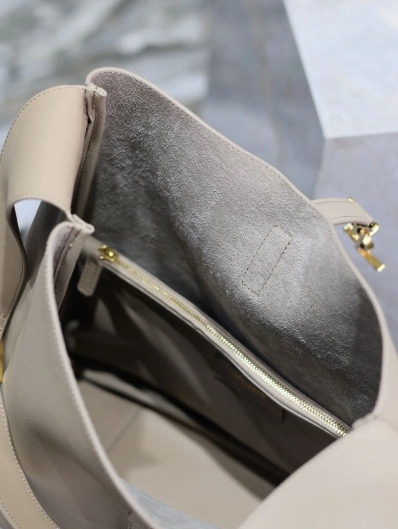 Budget-friendly YSL Le5A7 Bags