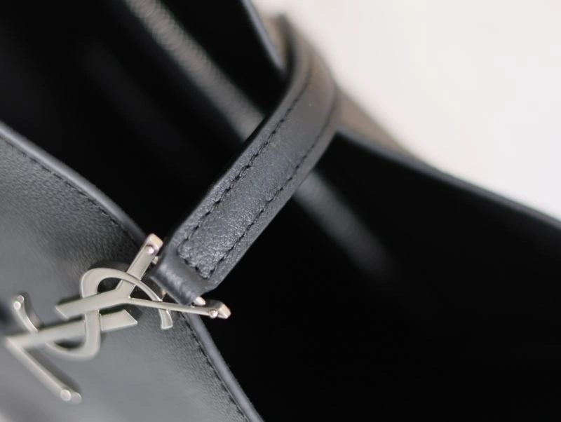 Inexpensive YSL Le5A7 Bags