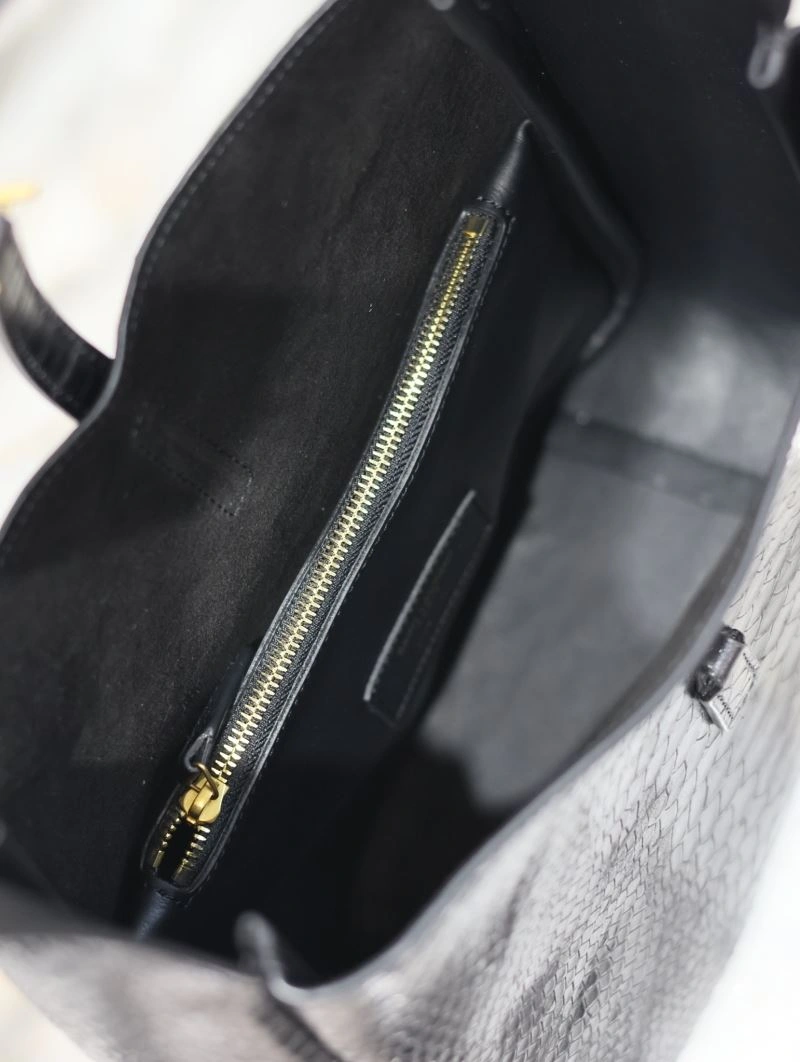 Indistinguishable YSL Le5A7 Bags