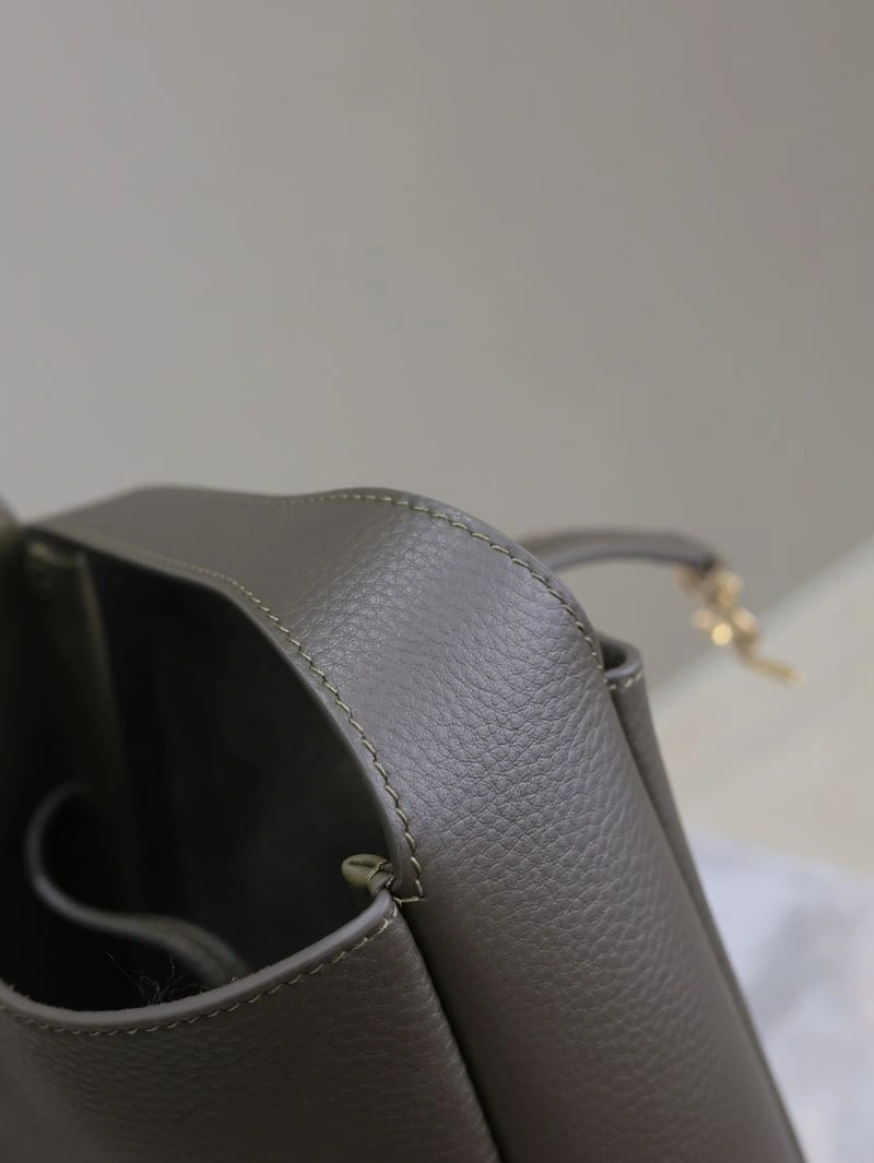 Accurate model YSL Le5A7 Bags