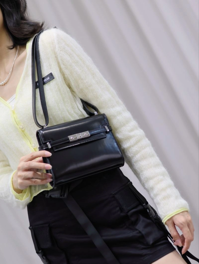 Reasonably priced YSL Satchel Bags