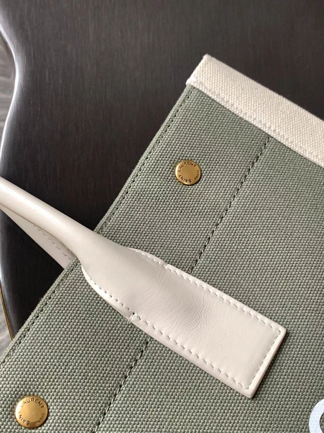 Low-cost YSL Shopping Bags