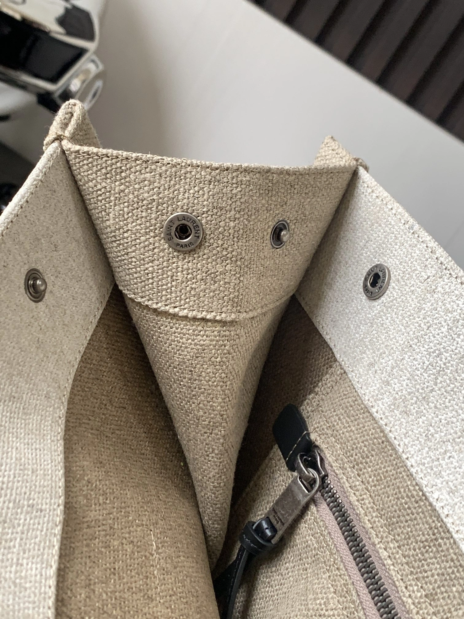 Inexpensive YSL Shopping Bags