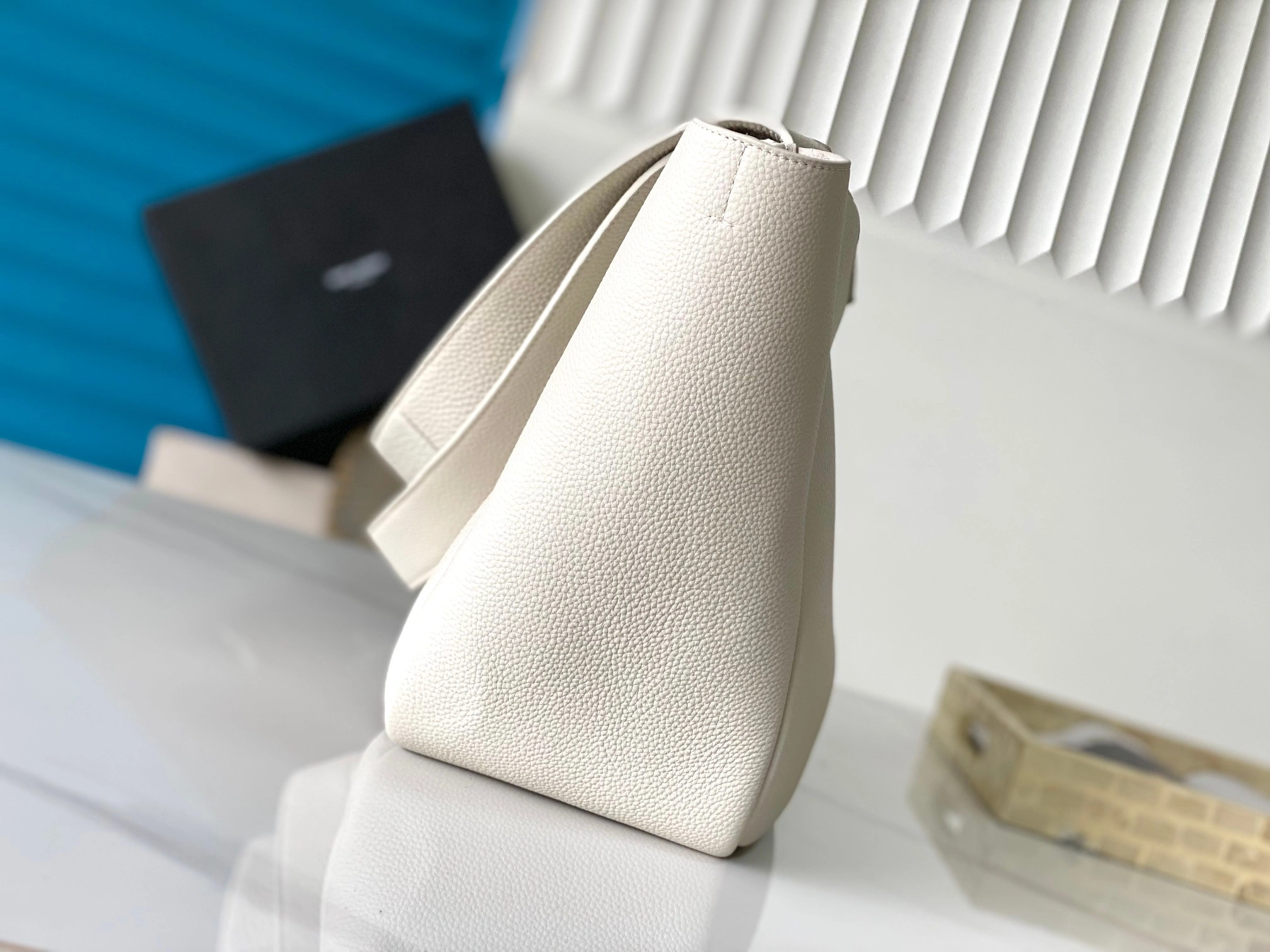 Brand-authenticated YSL Shopping Bags