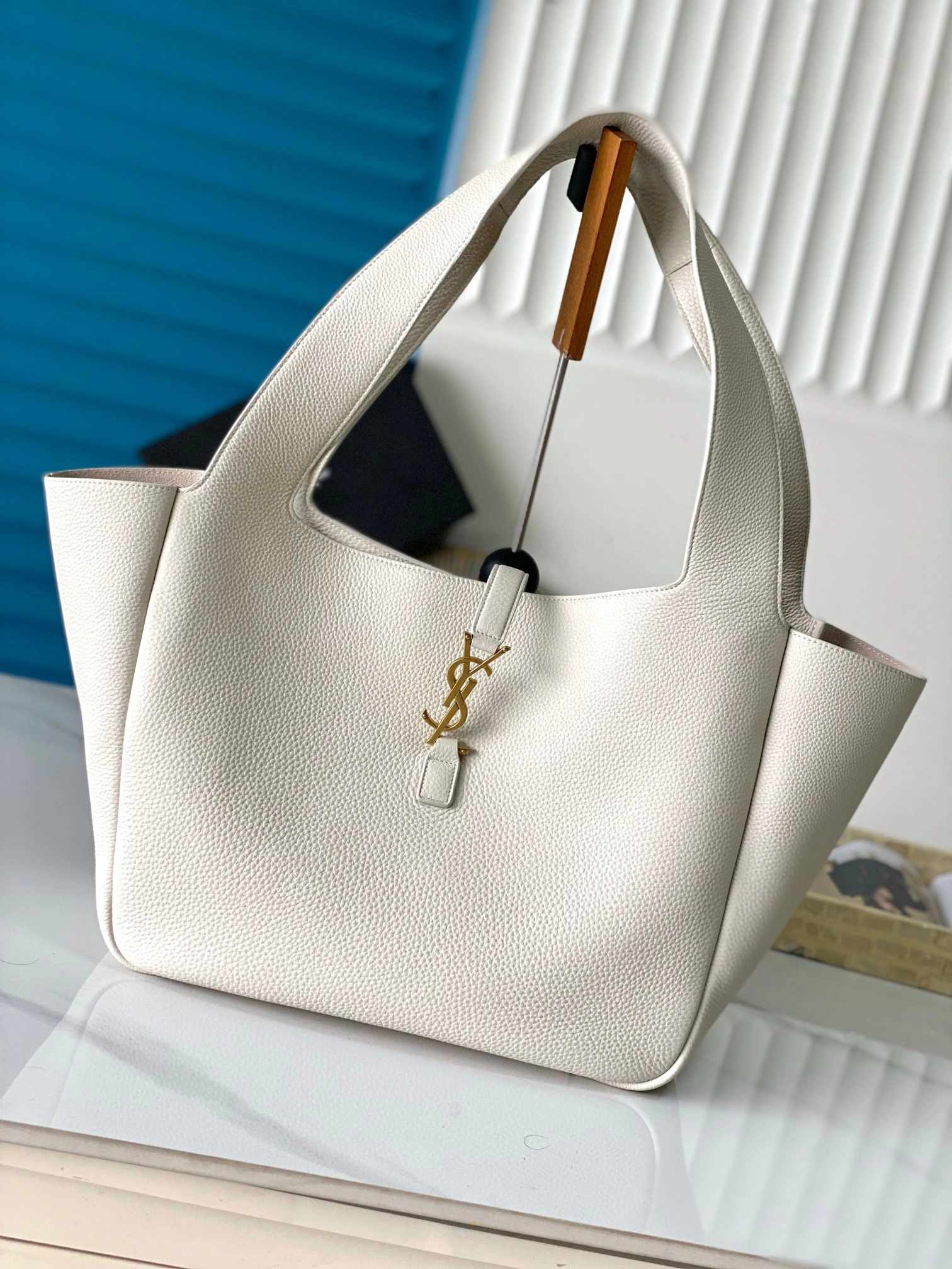 Brand-authenticated YSL Shopping Bags
