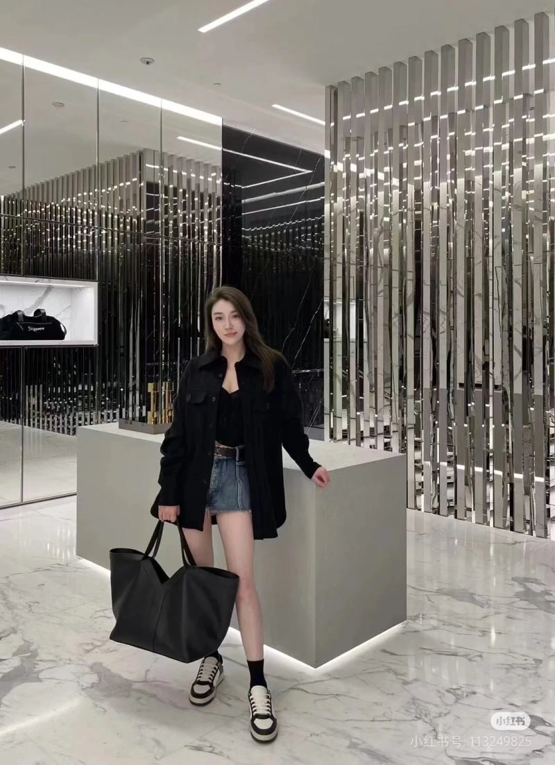 Top mirror YSL Shopping Bags