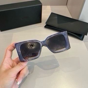 Cut-rate YSL Sunglasses