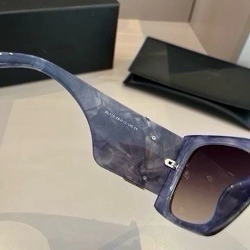 Cut-rate YSL Sunglasses