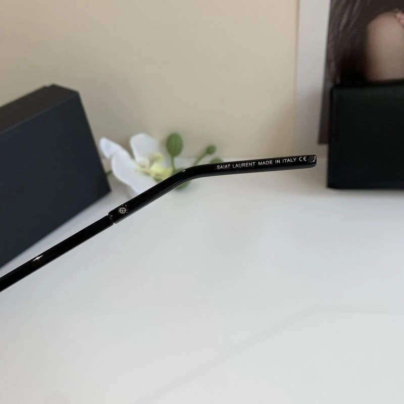 Inexpensive YSL Sunglasses