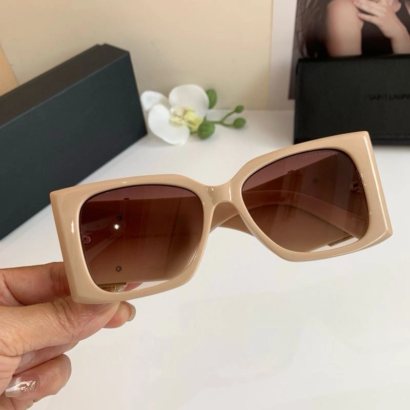Accurate model YSL Sunglasses