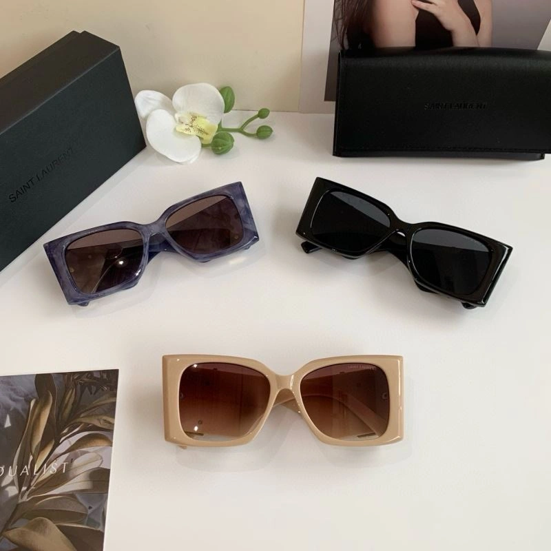 Accurate model YSL Sunglasses