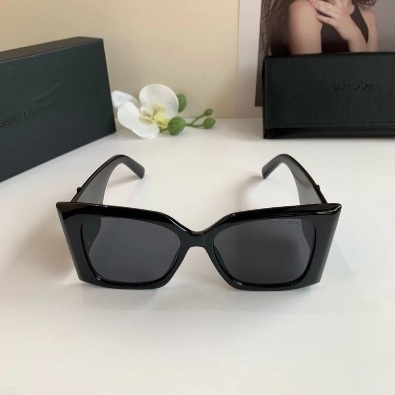 Precise copy YSL Sunglasses