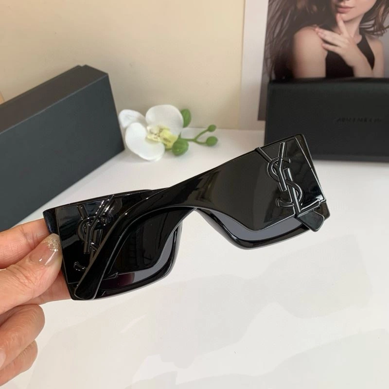 Precise copy YSL Sunglasses