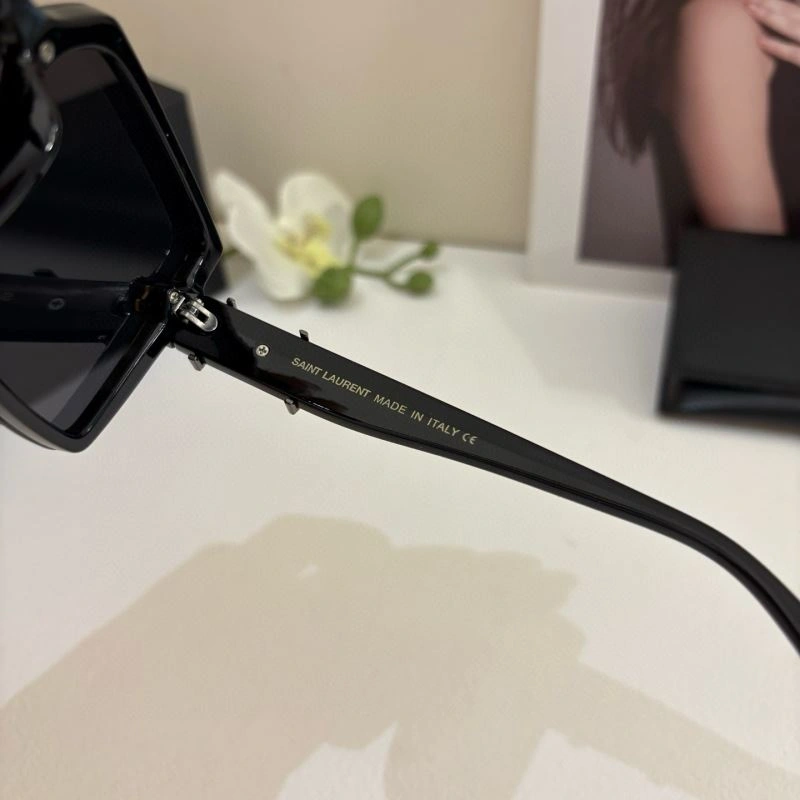 Inexpensive YSL Sunglasses