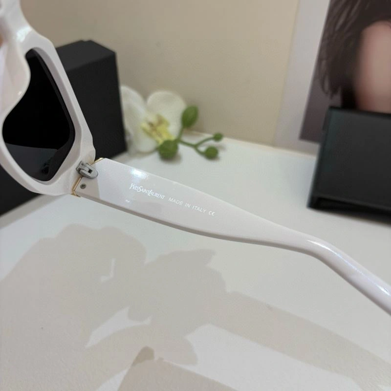 Factory-made YSL Sunglasses