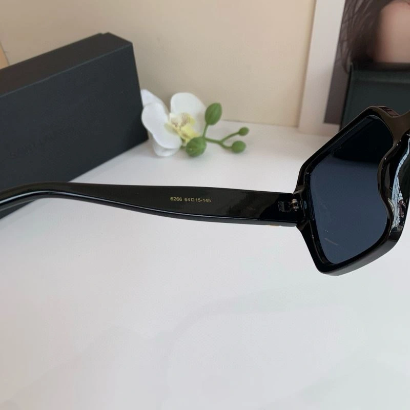 Cut-rate YSL Sunglasses
