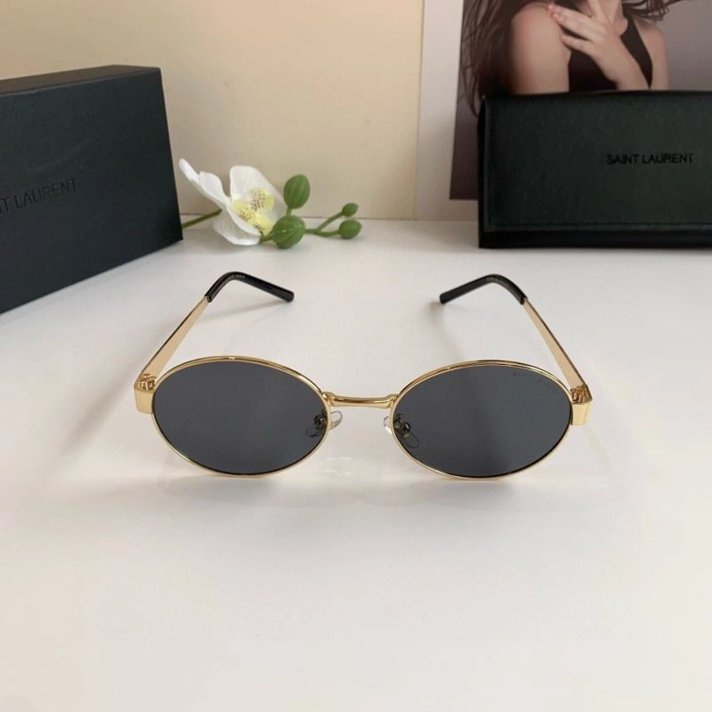 Low-cost YSL Sunglasses