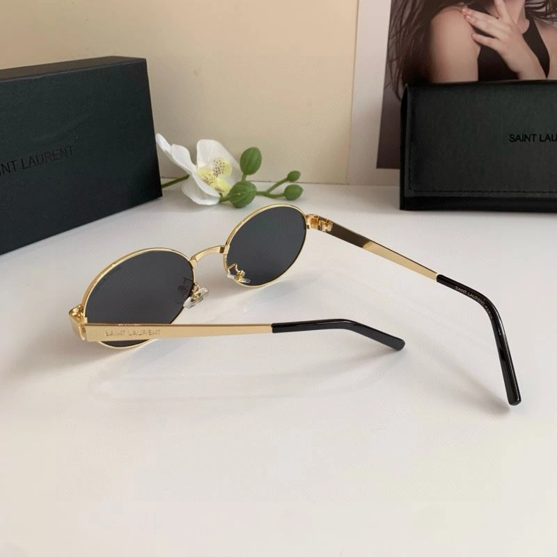 Low-cost YSL Sunglasses