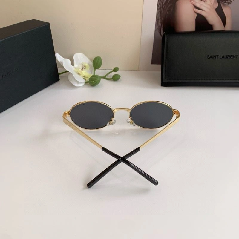 Low-cost YSL Sunglasses