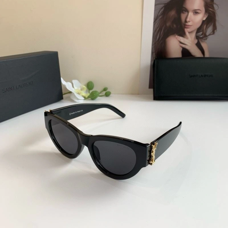 Precise copy YSL Sunglasses
