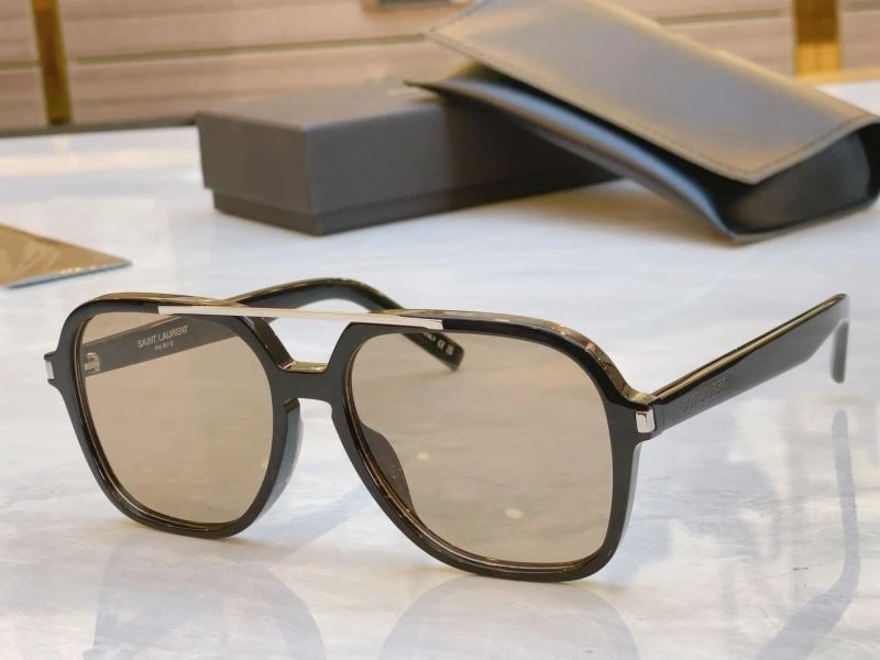 Low-cost YSL Sunglasses