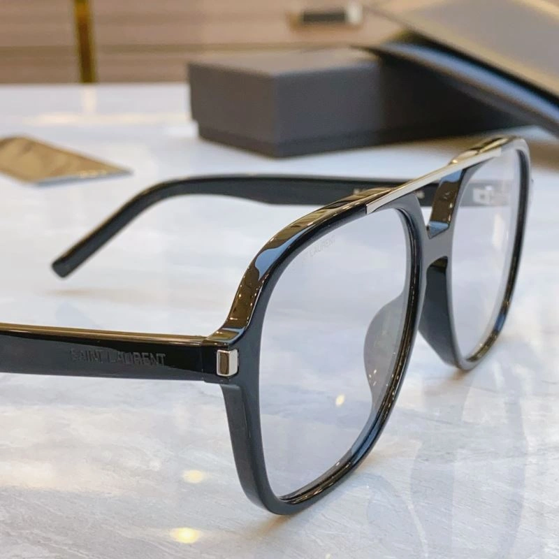 Low-cost YSL Sunglasses