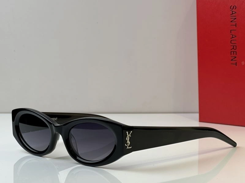 Low-cost YSL Sunglasses