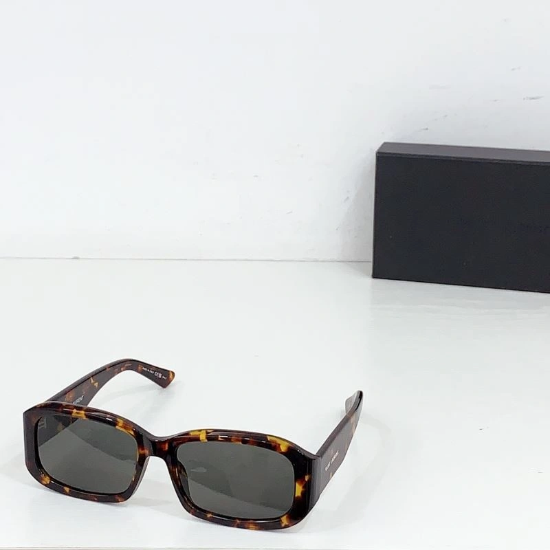 Precise copy YSL Sunglasses