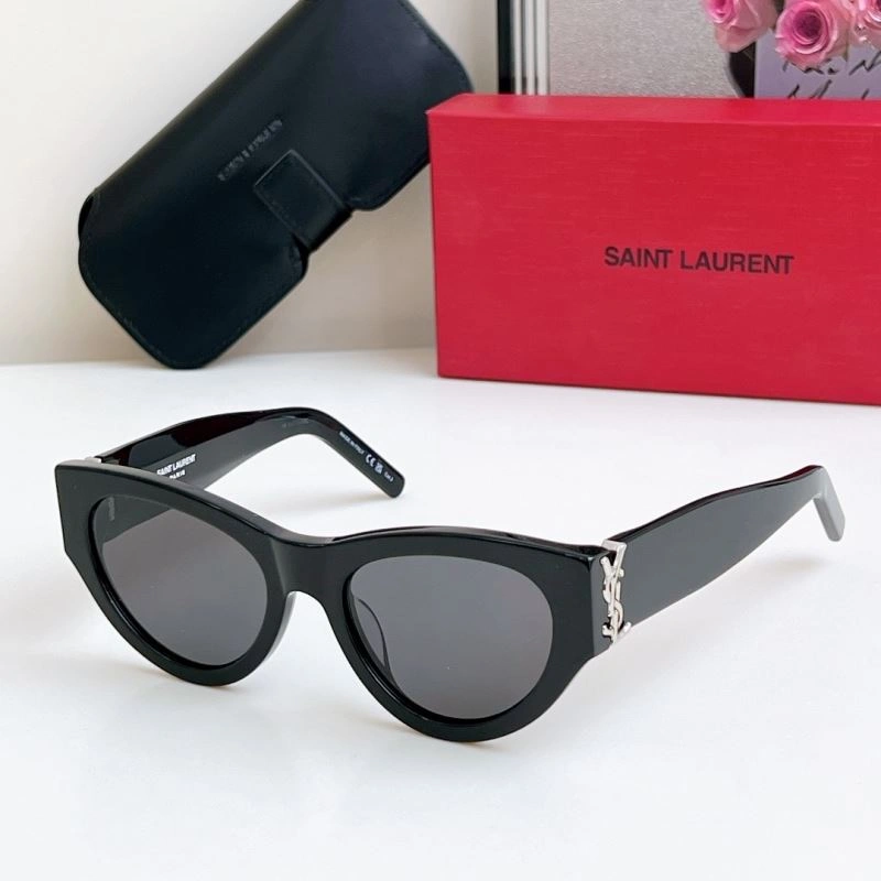 Accurate model YSL Sunglasses