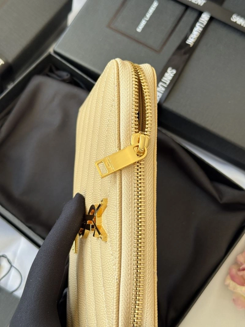 Indistinguishable YSL Wallets Purse