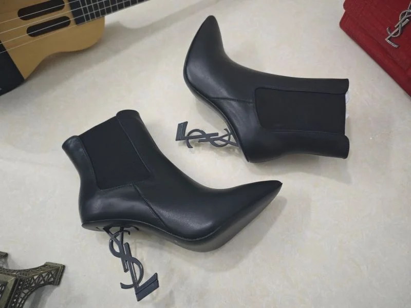 Bargain Ysl Boots