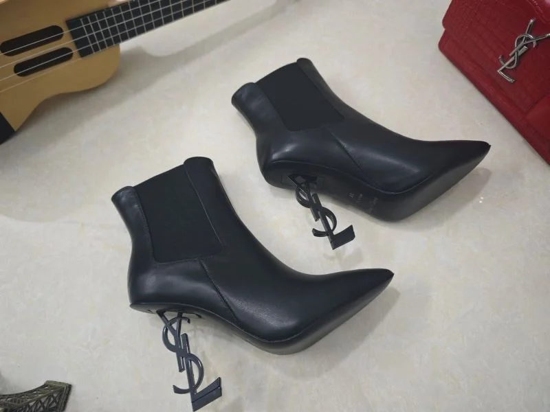 Bargain Ysl Boots