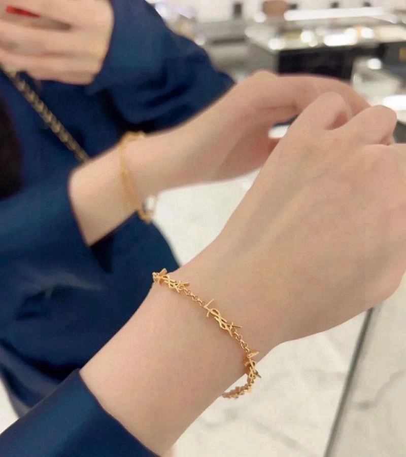 Accurate model Ysl Bracelets