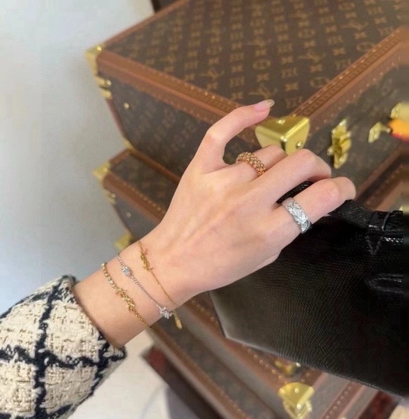 Bargain Ysl Bracelets