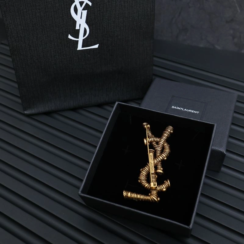 Top mirror Ysl Brooches