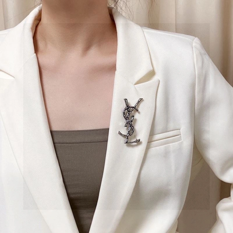 Top match Ysl Brooches