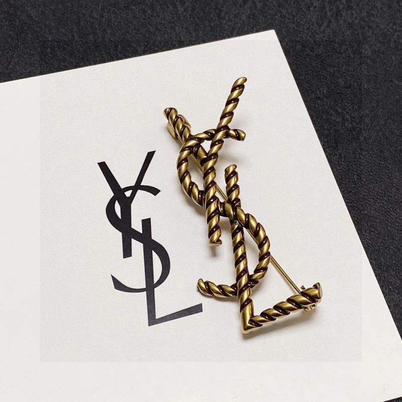 Top mirror Ysl Brooches