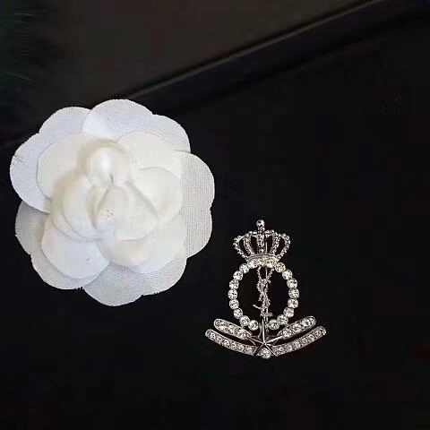 Top match Ysl Brooches