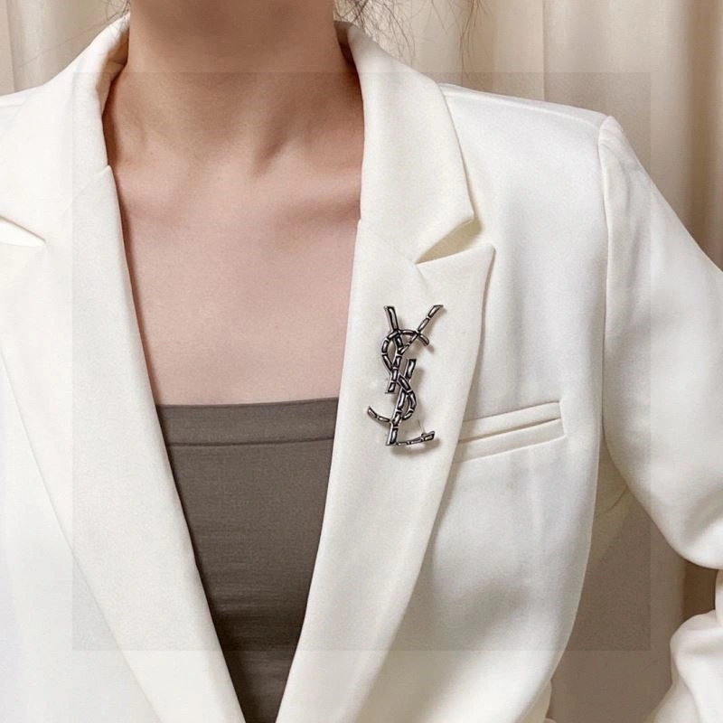Discounted Ysl Brooches