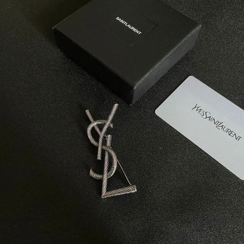 Accurate model Ysl Brooches