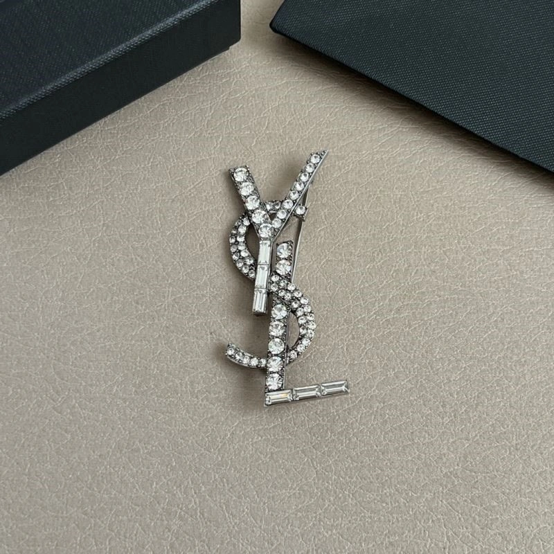 Low-cost Ysl Brooches