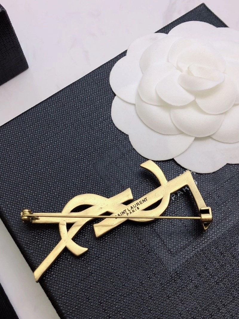 Discounted Ysl Brooches