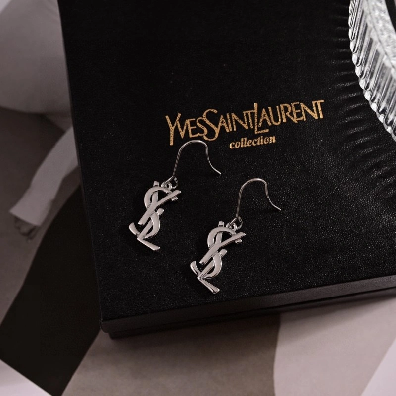 Top match Ysl Earrings