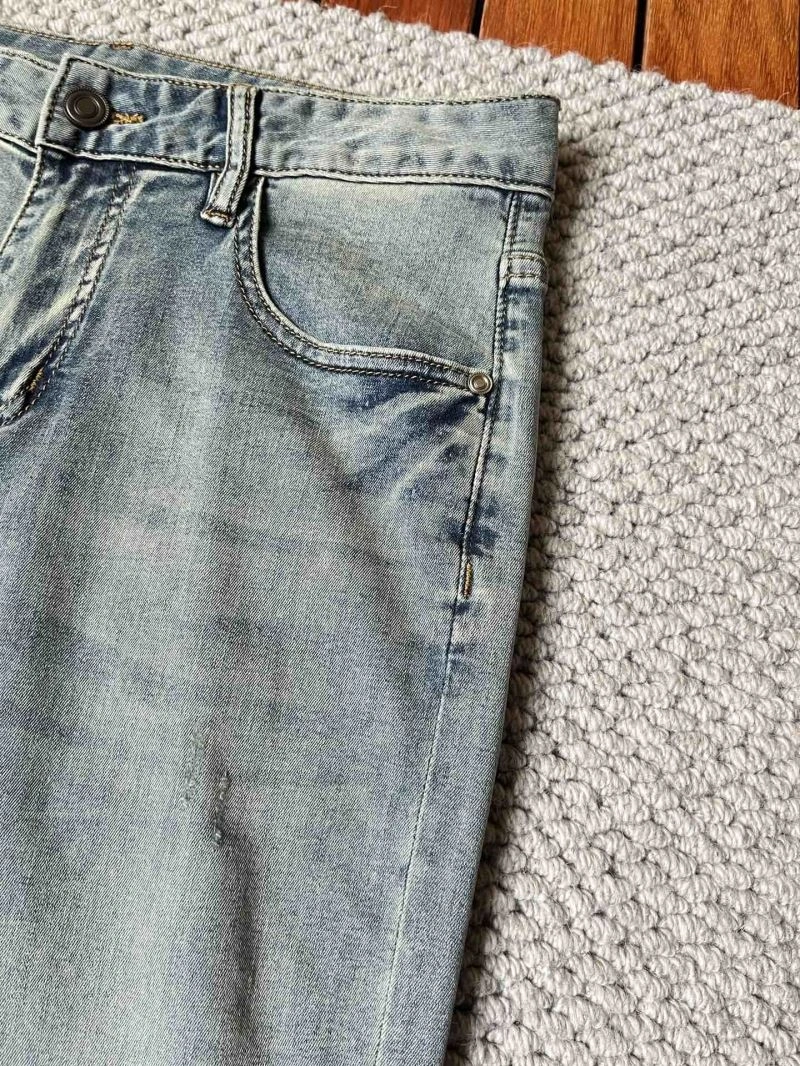 Accurate model Ysl Jeans