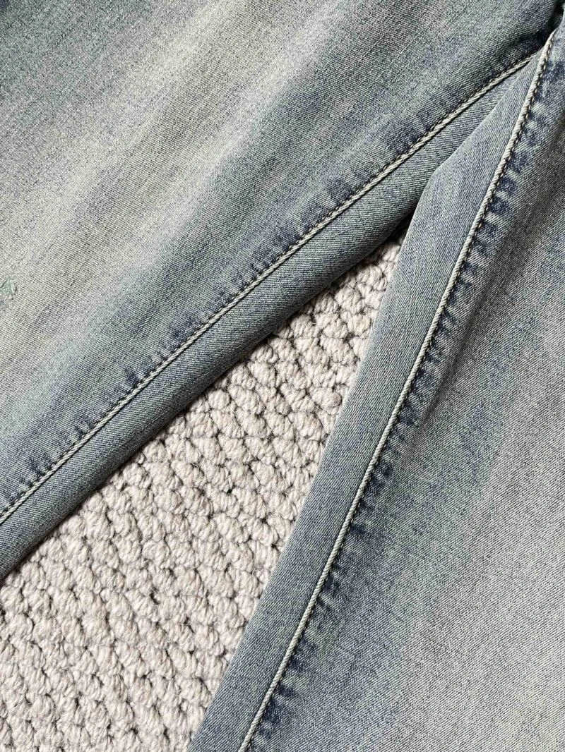 Accurate model Ysl Jeans