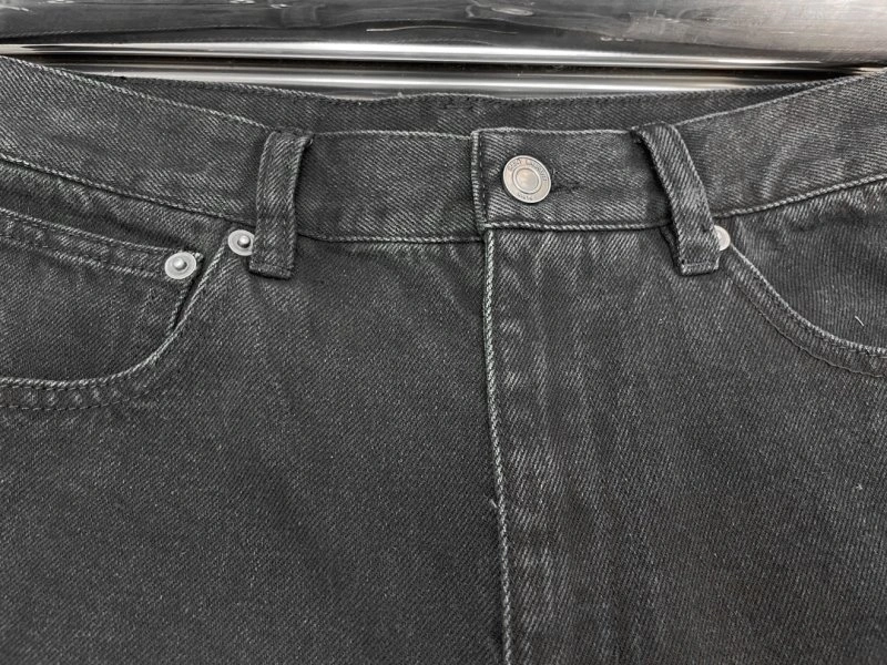 Bargain Ysl Jeans