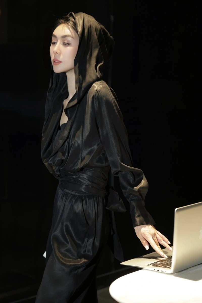 Bargain Ysl Long Suits