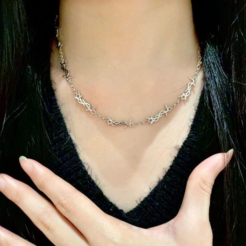 Cut-rate Ysl Necklaces