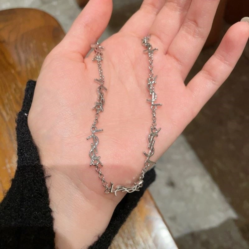 Cut-rate Ysl Necklaces